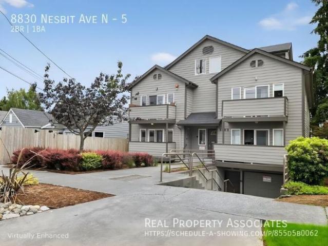 2 Br, 1 bath, Townhouse/Brownstone/RowHouse 8830 Nesbit Ave N