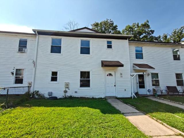 2 Br, 1 bath, Townhouse/Brownstone/RowHouse 88 Berkshire Road