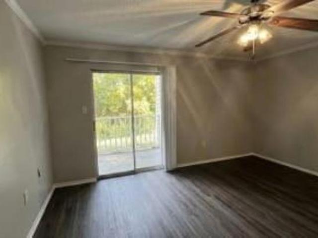2 Br, 1 bath, Apartment 10471 Three Rivers Rd