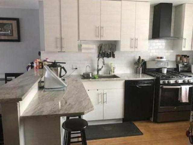 2 Br, 1 bath, Apartment 10473 Dearlove Rd