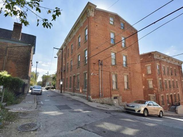 2 Br, 1 bath, Apartment 105 Peete Street