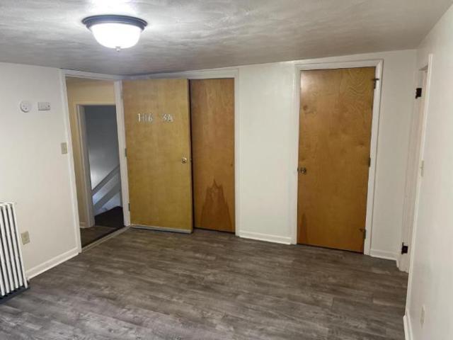 2 Br, 1 bath, Apartment 106 Carlisle St