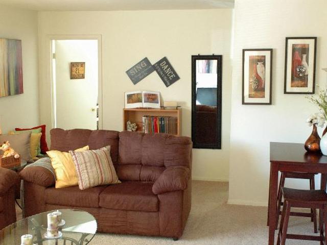 2 Br, 1 bath, Apartment 100 Ethan Drive