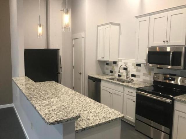 2 Br, 1 bath, Apartment 101 North Kansas Avenue