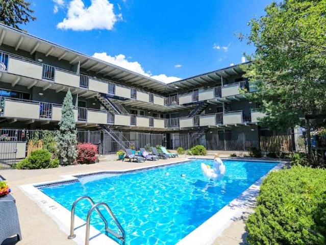 2 Br, 1 bath, Apartment 1020 Pennsylvania Street