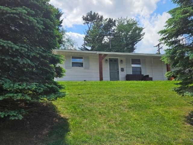 2 Br, 1 bath, Apartment 1026 North Atherton Street