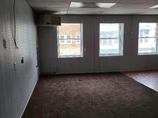 2 Br, 1 bath, Apartment 102 N Main St