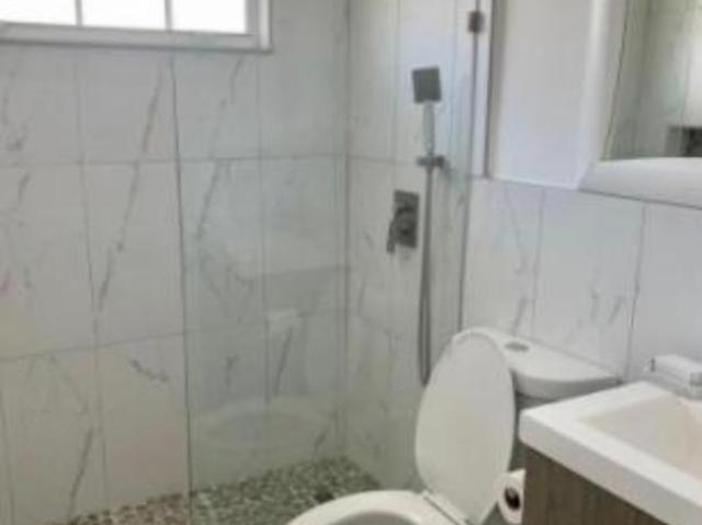 2 Br, 1 bath, Apartment 1031 SW 3rd St