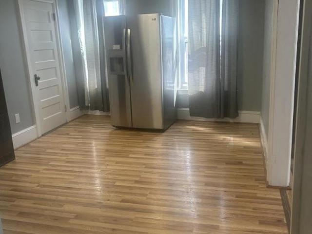 2 Br, 1 bath, Apartment 10 Summer St