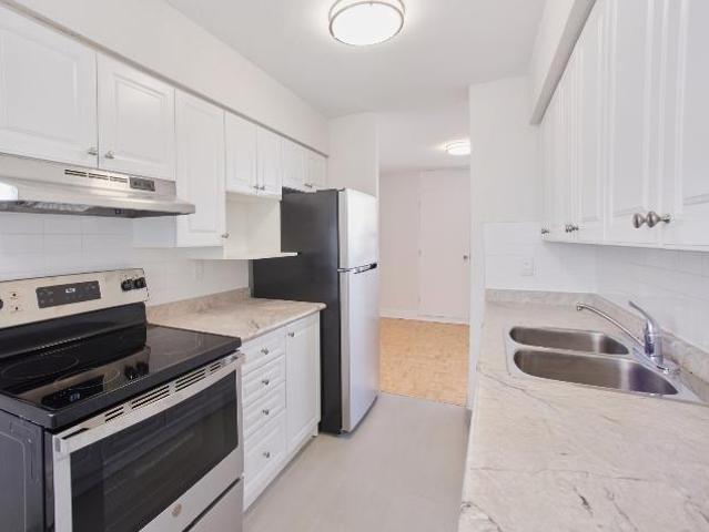 2 Br, 1 bath, Apartment 10 Teesdale Place