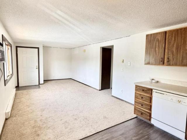 2 Br, 1 bath, Apartment 1159 East 5th Street