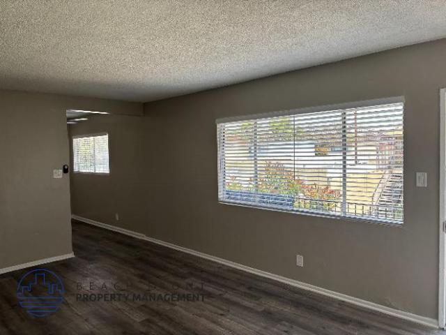 2 Br, 1 bath, Apartment 117 E Leatrice Ln