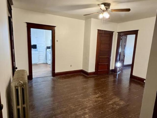 2 Br, 1 bath, Apartment 118 122 North 4th Street