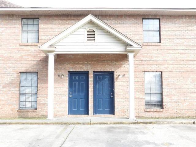 2 Br, 1 bath, Apartment 119 Magnolia Drive