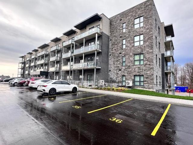 2 Br, 1 bath, Apartment 1101 Lackner Place