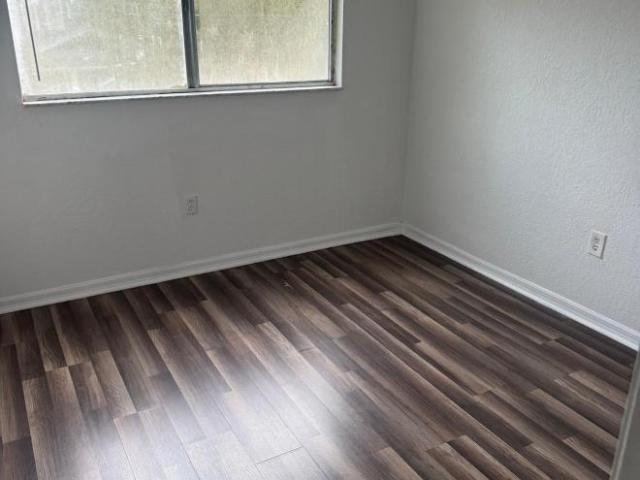 2 Br, 1 bath, Apartment 111 North Pearl Street