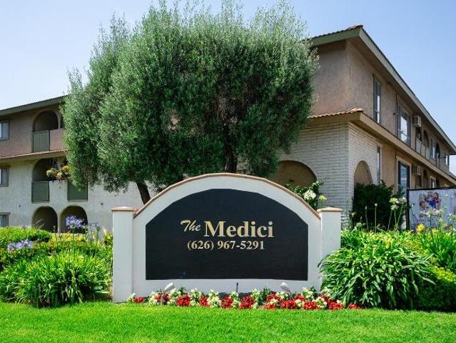 2 Br, 1 bath, Apartment 111 S Barranca Ave