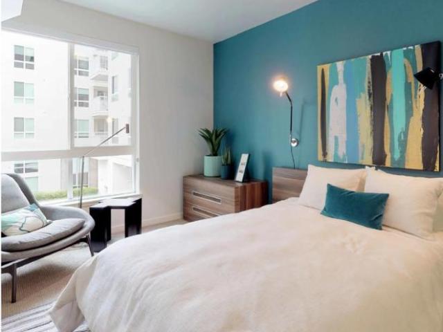 2 Br, 1 bath, Apartment 1243 S Olive St