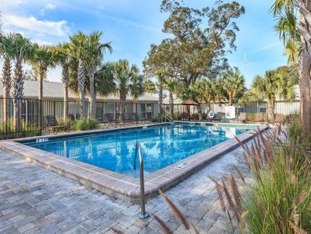 2 Br, 1 bath, Apartment 12430 Rose Street