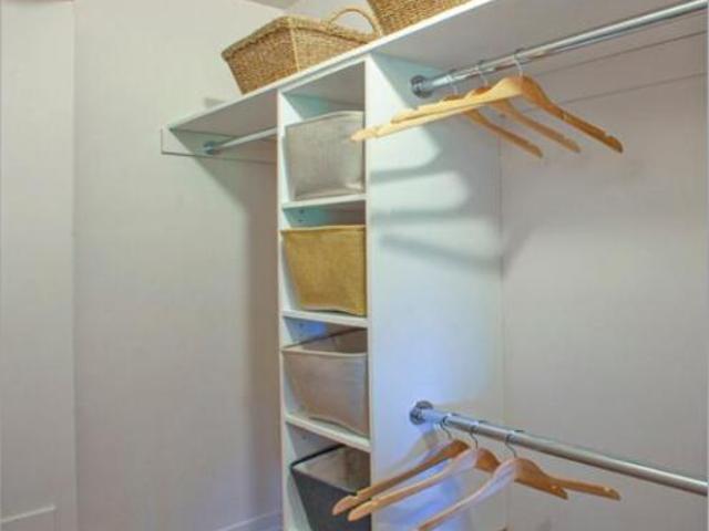 2 Br, 1 bath, Apartment 125 Forsythe Street
