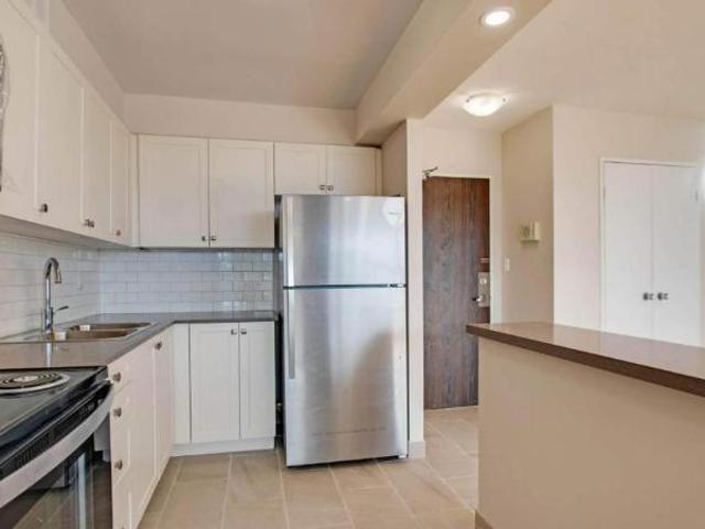 2 Br, 1 bath, Apartment 125 Parkway Forest Drive