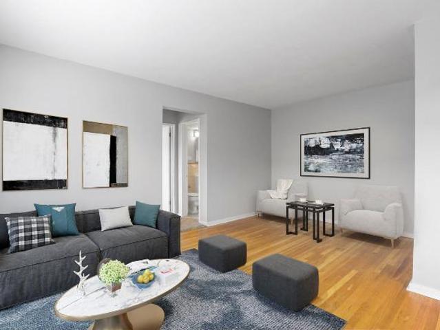 2 Br, 1 bath, Apartment 1200 Colorado Blvd