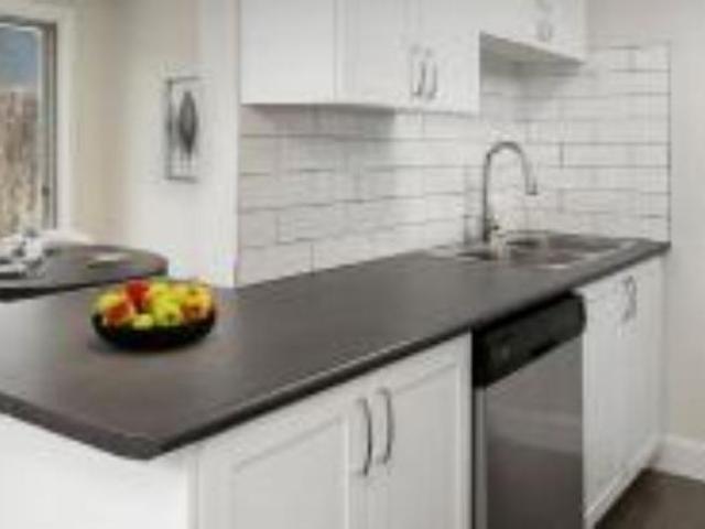 2 Br, 1 bath, Apartment 121 Ardglen Dr