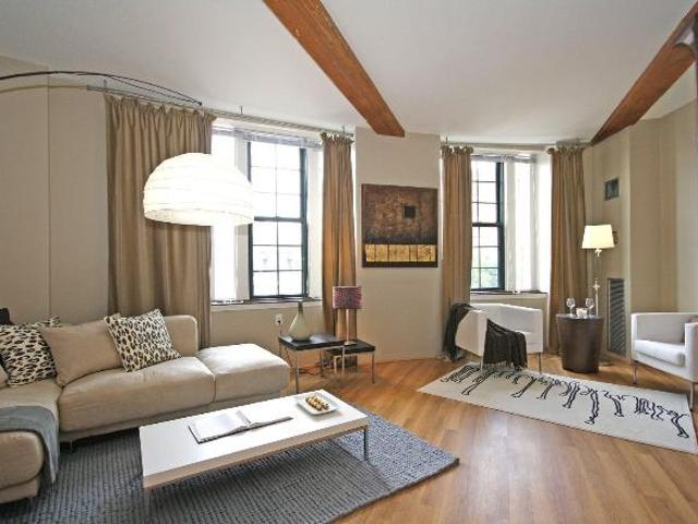 2 Br, 1 bath, Apartment 1220 Adams Street
