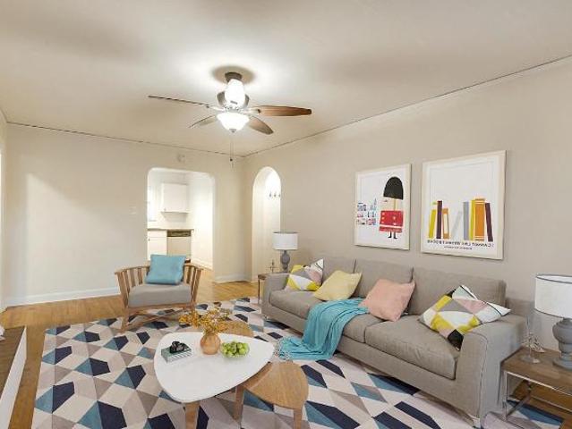 2 Br, 1 bath, Apartment 1225 1235 E 9th Avenue