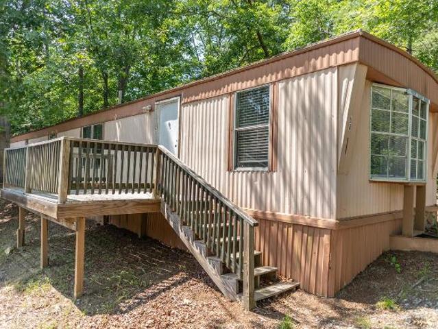2 Br, 1 bath, Apartment 1395 Mcgee St