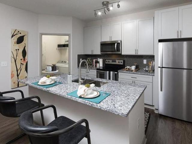 2 Br, 1 bath, Apartment 1302 Rio Valley Dr