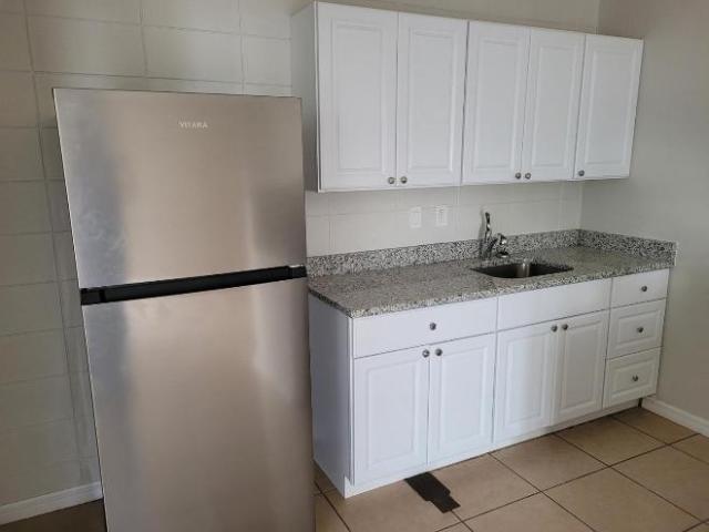2 Br, 1 bath, Apartment 130 Bouganvillea Dr