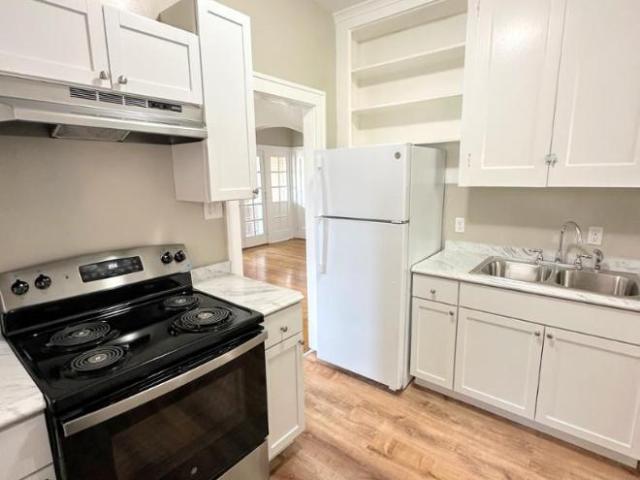 2 Br, 1 bath, Apartment 1326 Arkansas Avenue