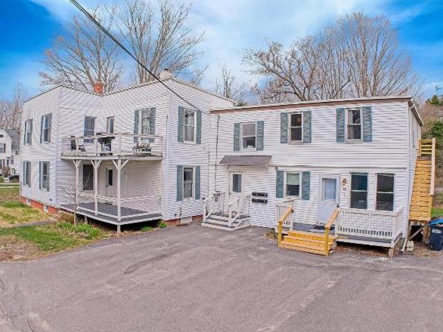 2 Br, 1 bath, Apartment 13 South Street