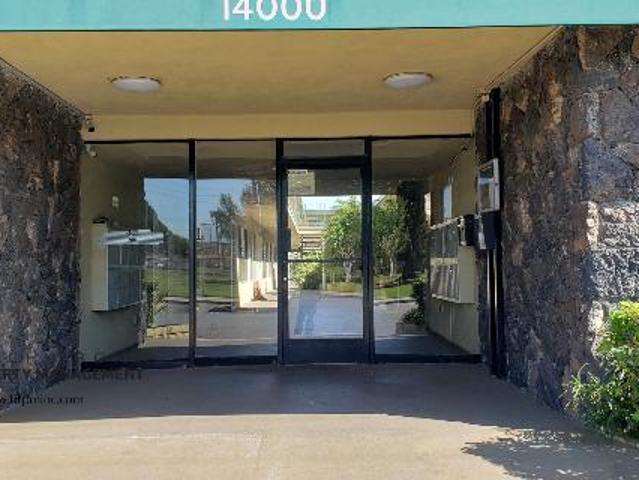 2 Br, 1 bath, Apartment 14000 Cordary Ave