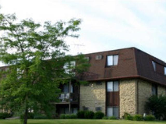 2 Br, 1 bath, Apartment 1400 Pioneer Road