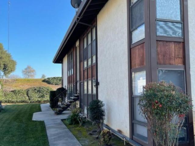 2 Br, 1 bath, Apartment 14121 Grand Avenue