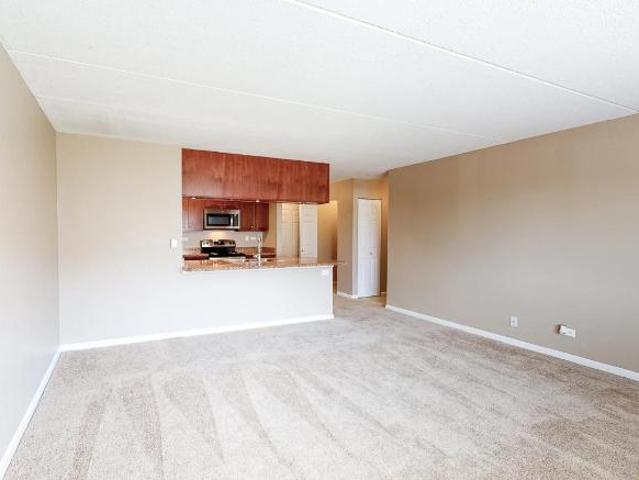 2 Br, 1 bath, Apartment 1417 Valley Lake Dr