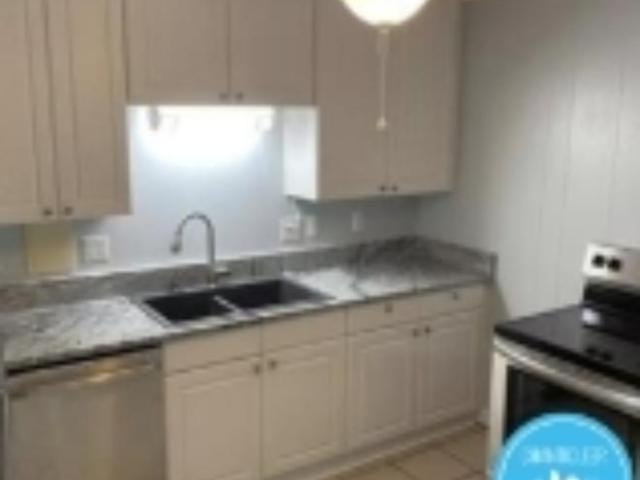 2 Br, 1 bath, Apartment 1416 Old Lystra Rd