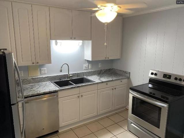 2 Br, 1 bath, Apartment 1416 Old Lystra Road