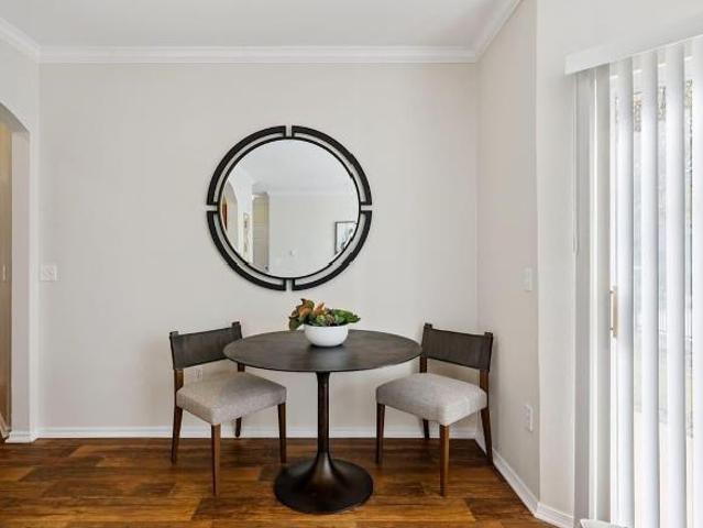 2 Br, 1 bath, Apartment 14200 N May Ave
