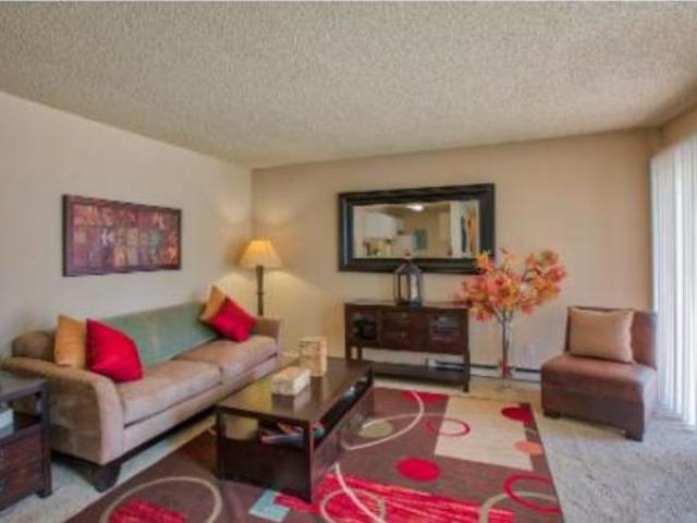 2 Br, 1 bath, Apartment 1510 Gatehouse Circle