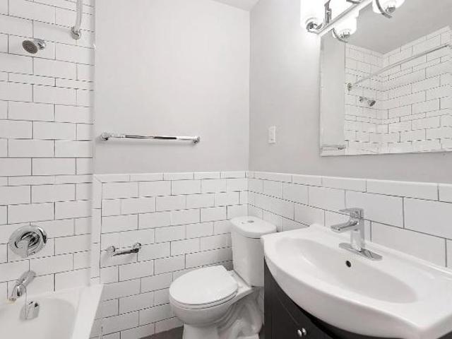 2 Br, 1 bath, Apartment 166 Wilson Ave