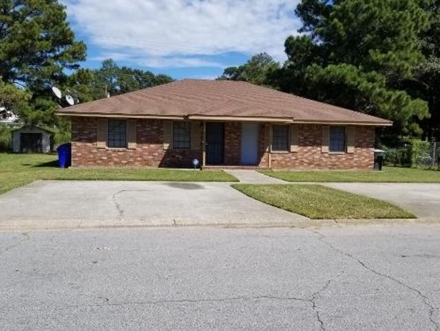 2 Br, 1 bath, Apartment 1638 Pinedale Cir