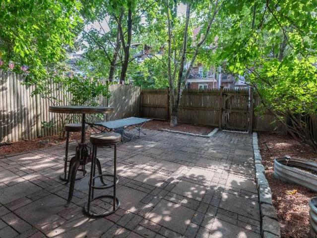 1 Br, 1 bath, Apartment 16 Yarmouth St