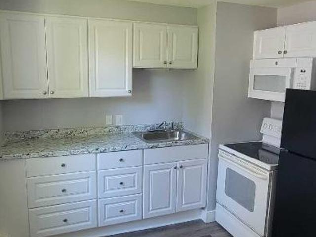 2 Br, 1 bath, Apartment 175 Fifth St