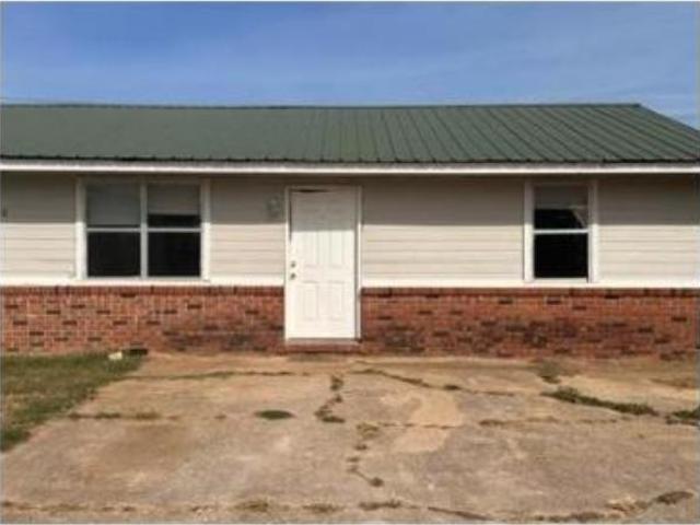 2 Br, 1 bath, Apartment 177 County Road 199