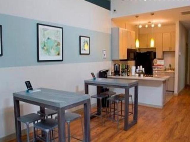 2 Br, 1 bath, Apartment 1701 E Cornwallis Rd