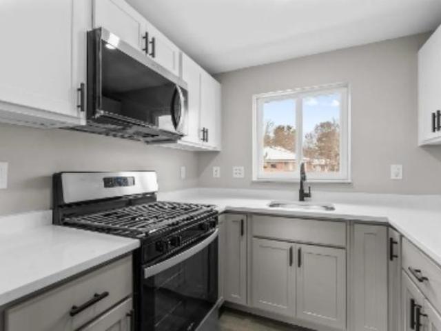 2 Br, 1 bath, Apartment 17 Bennett Drive