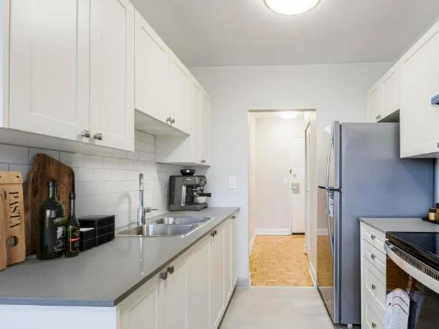 2 Br, 1 bath, Apartment 187 Park Street South